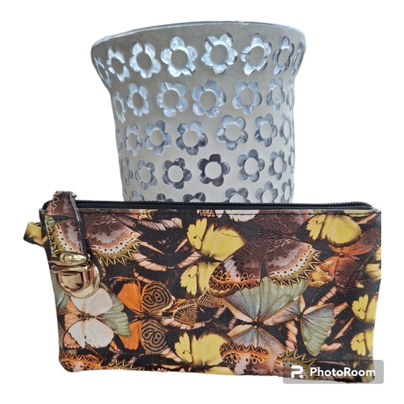 Boutique | Bags | Butterfly Clutch With Cute Snap Closure | Poshmark